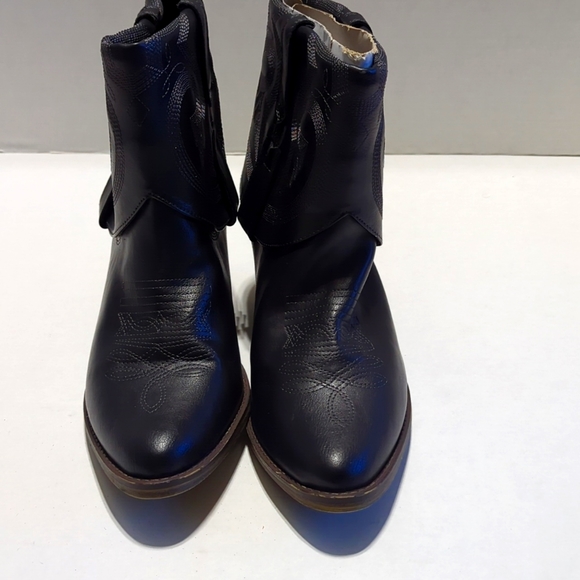 BONGO | Shoes | Bongo Booties Size 9 Black | Poshmark